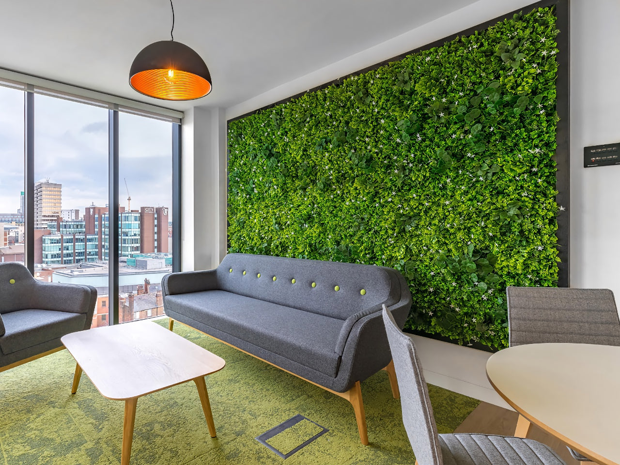 Why Artificial Green Walls Are Perfect For Your Home Office Decor