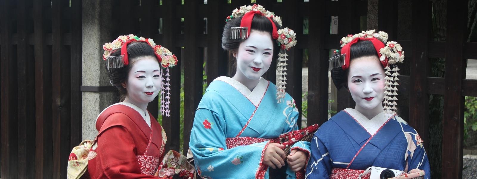 Tout Savoir Sur La Geisha Et La Maiko Japanstreet