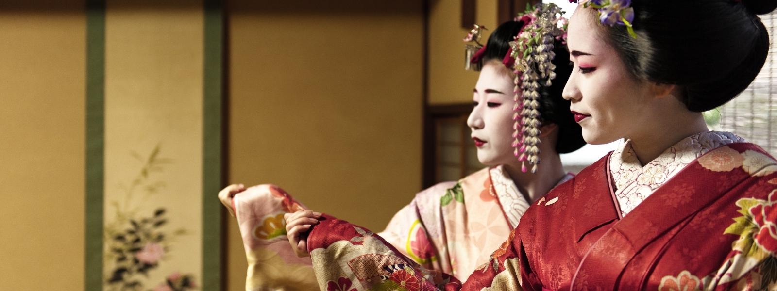 Tout Savoir Sur La Geisha Et La Maiko Japanstreet