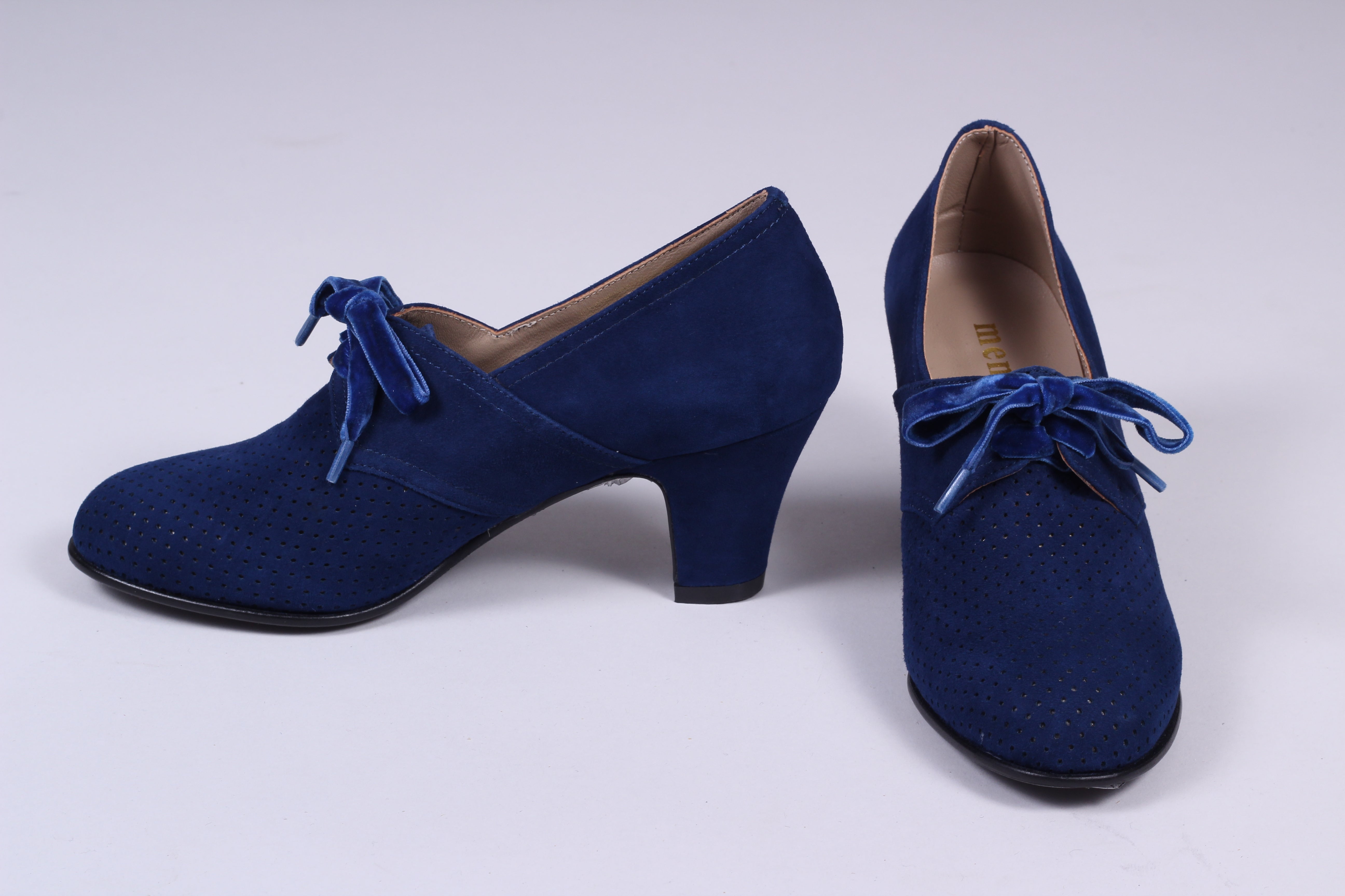 Navy Blue 40s Vintage Style Shoes In Suede With Lace Memery