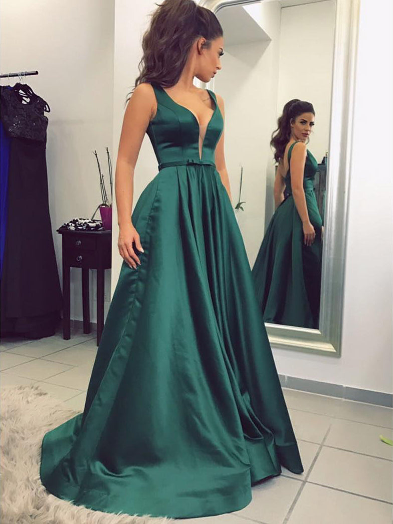 Chic Prom Dresses V Neck A Line Floor Length Dark Green Prom Dresseve