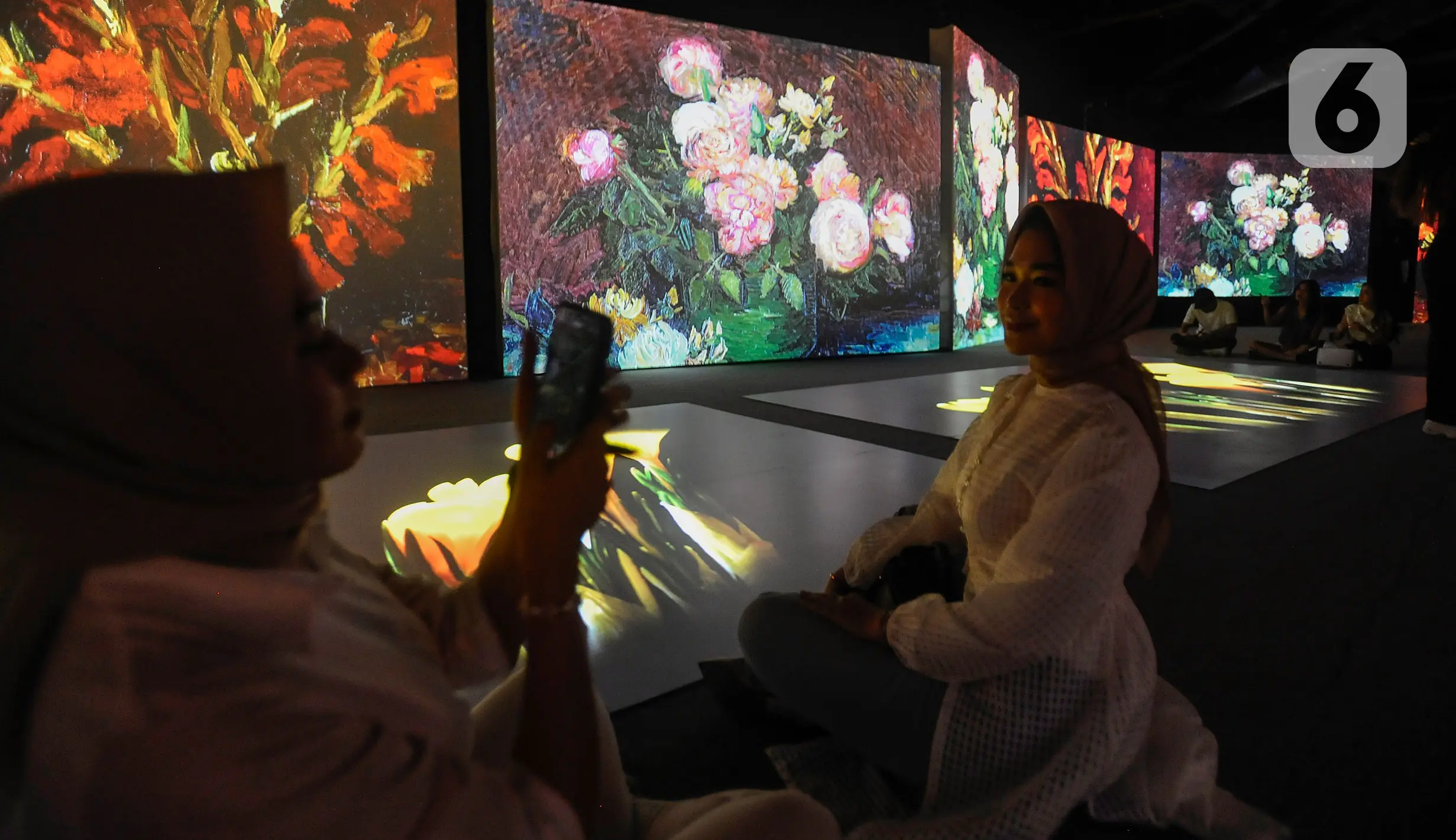 Mengunjungi Pameran Seni Multisensori Di Van Gogh Alive Jakarta Foto