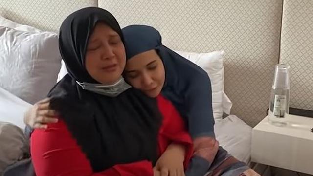 6 Momen Haru Zaskia Sungkar Umumkan Kehamilan Disambut Tangis Bahagia