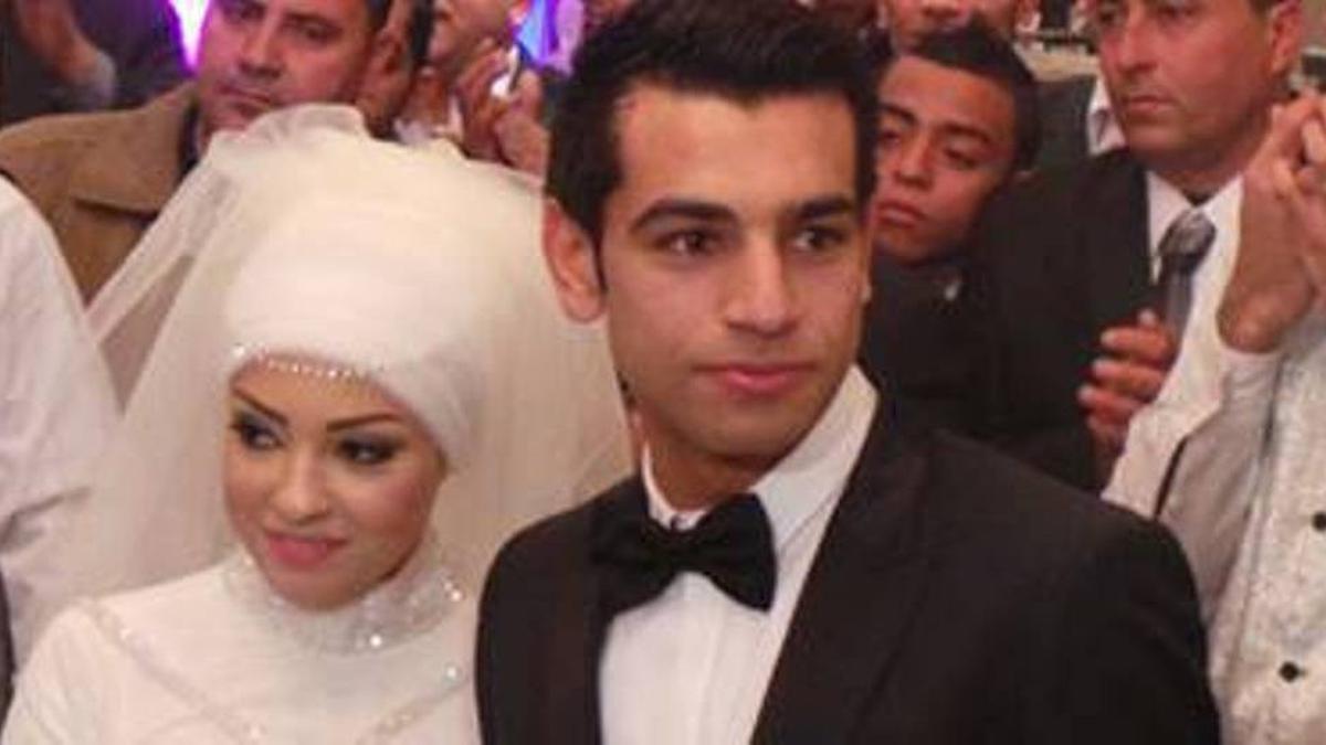 Magi Istri Mohamed Salah Yang Mencuri Perhatian Bola