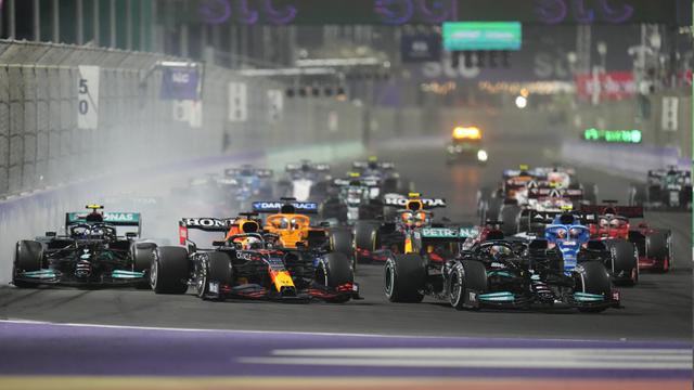 Hasil Fp3 F1 Gp Abu Dhabi Lewis Hamilton Kalahkan Max Verstappen Pada