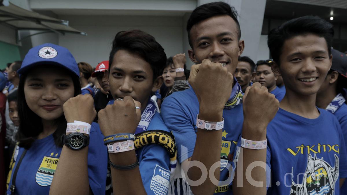 Bri Liga 1 Panpel Sediakan 5 Lokasi Penukaran Tiket Persib Vs Persija