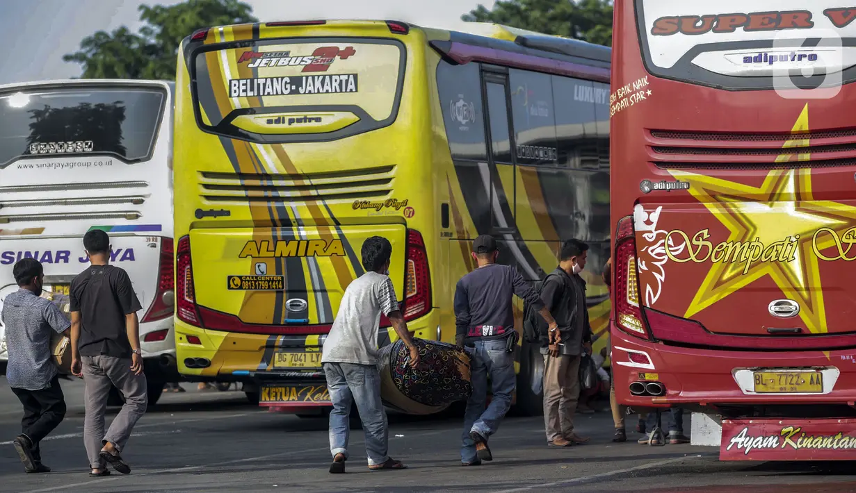 Foto Libur Panjang Terminal Kalideres Sepi Penumpang Foto