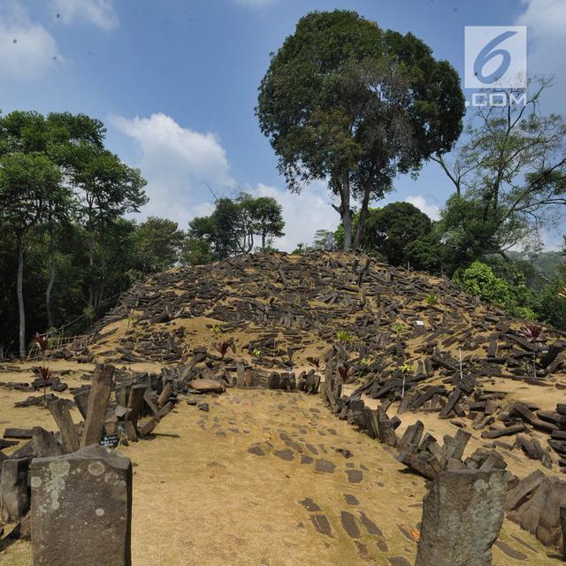 Mengenal Gunung Padang Di Cianjur Situs Prasejarah Yang Disebut Lebih