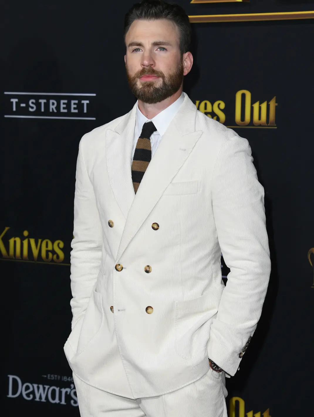 Bintang Captain America Chris Evans Dinobatkan Sebagai Pria Terseksi