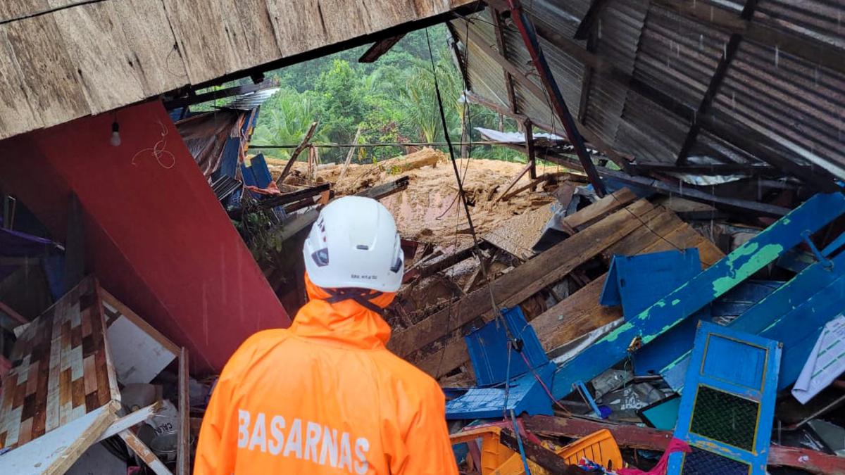 Headline Petaka Longsor Di Natuna Kepulauan Riau Apa Penyebabnya