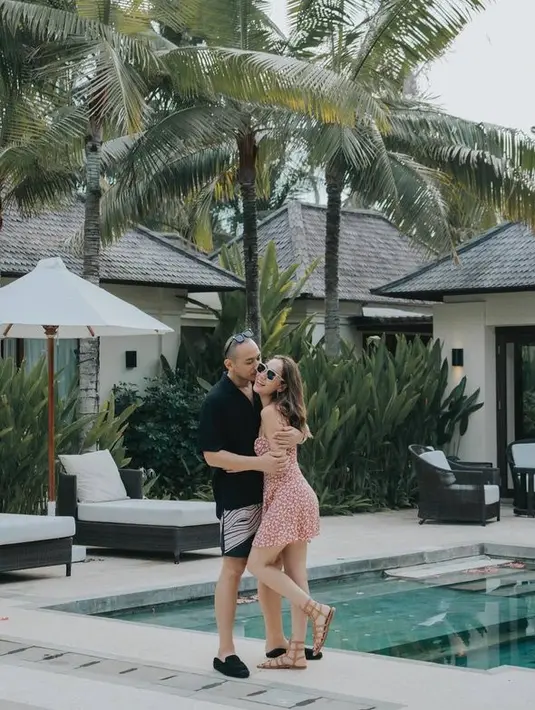 6 Potret Romantis Bcl Dan Tiko Aryawardhana Saat Bulan Madu Di Bali