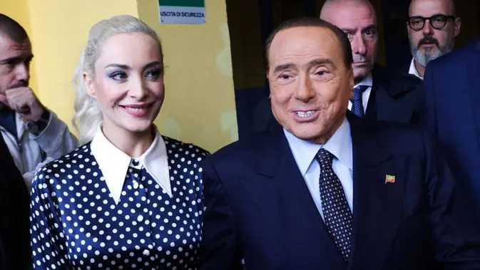 Mantan Perdana Menteri Italia Silvio Berlusconi Meninggal Dunia Di Usia