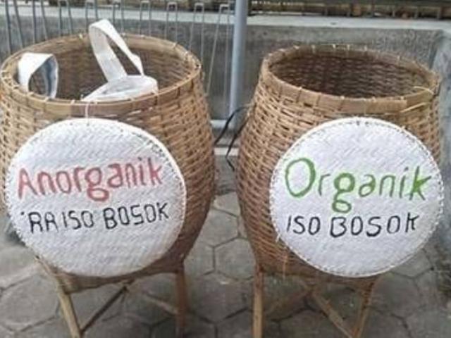 Slogan Buang Sampah Lucu Sketsa