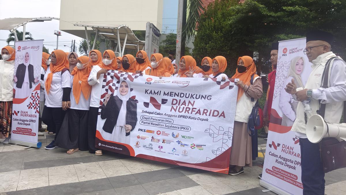 Kader Dan Simpatisan Pks Gelar Aksi Flashmob Meriahkan Pendaftaran