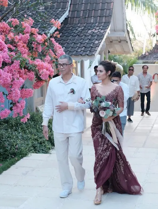 Foto Resepsi Ke 2 Pernikahan Raisa Dan Hamish Daud Di Bali Photo