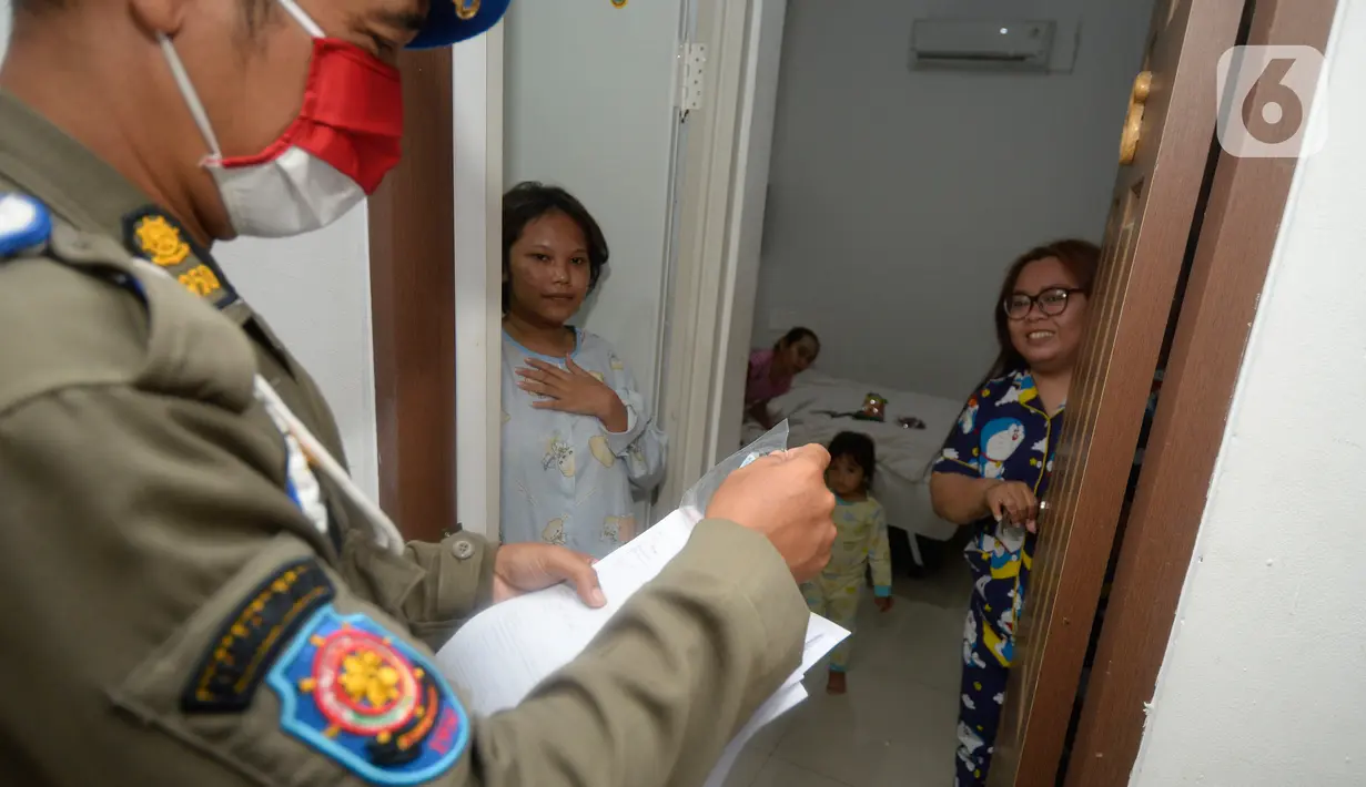 Foto Satpol Pp Ciduk Pasangan Bukan Suami Istri Dalam Razia Hotel Di