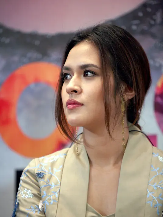 Di Balik Wajah Cantiknya Ini 8 Fakta Unik Tentang Raisa Photo