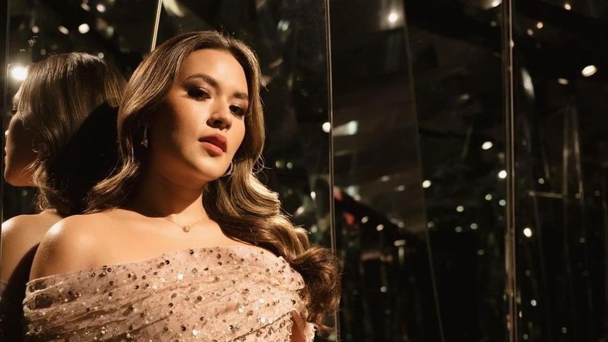 Potret Raisa Kembali Tampil Glamor Aura Diva Nan Anggun Memesona