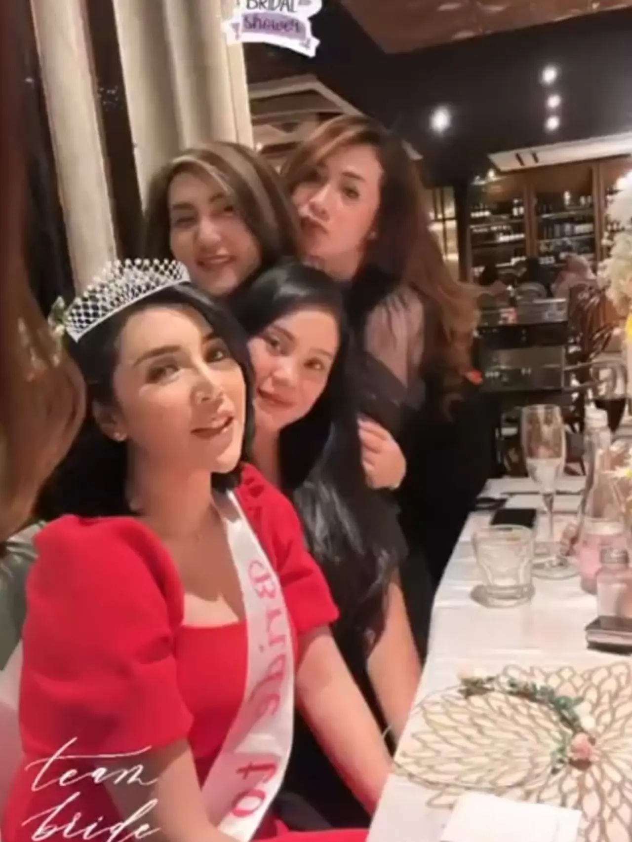 6 Potret Bridal Shower Calon Istri Angga Wijaya Digelar Mewah Hot