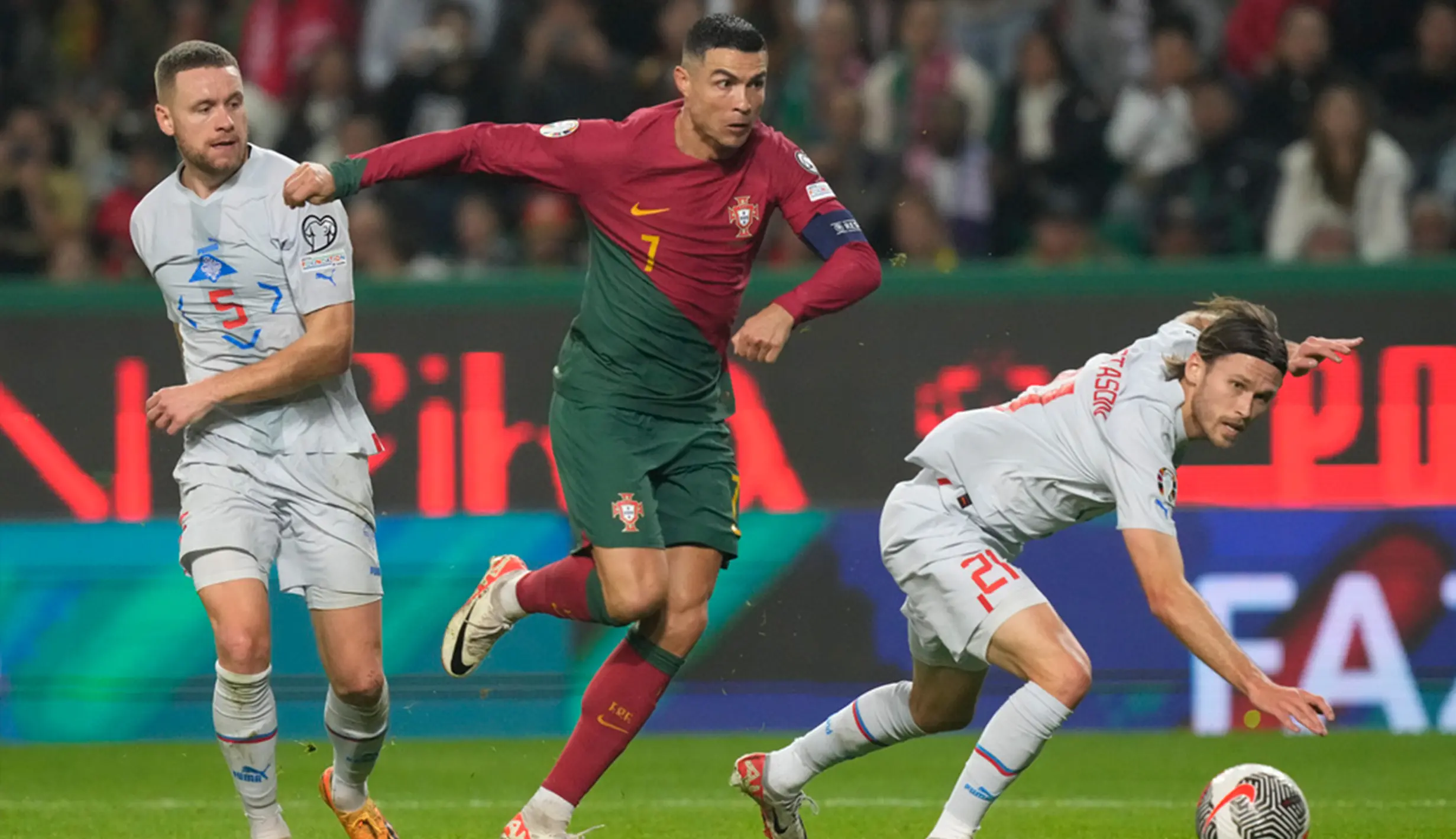 Hasil Kualifikasi Euro 2024 Bekuk Islandia Portugal Lolos Ke Putaran