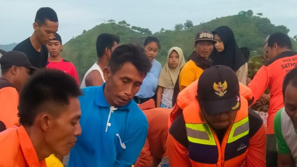 Kronologi 11 Orang Hilang Terseret Ombak Pantai Payangan Saat Ritual