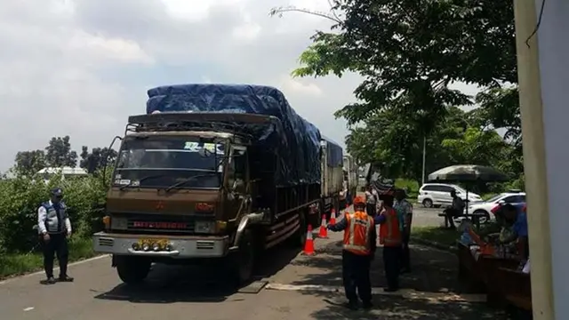 Kemenhub Potong Bak Truk Yang Kelebihan Muatan Berita