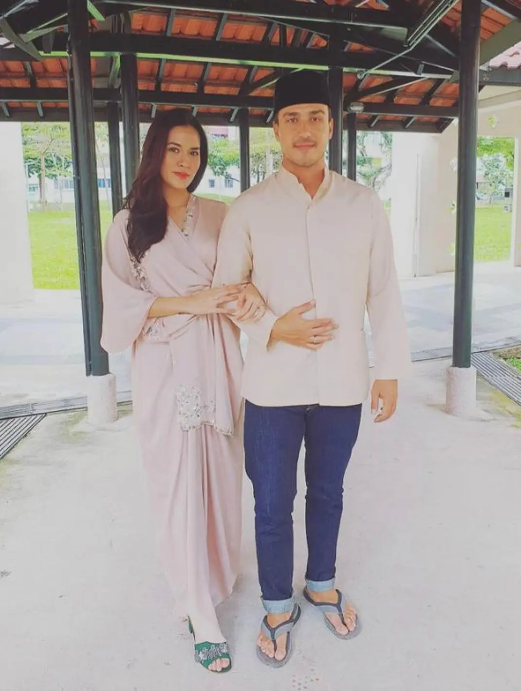 Anniversary Pernikahan Ke 5 Intip 8 Potret Kompak Raisa Andriana Dan