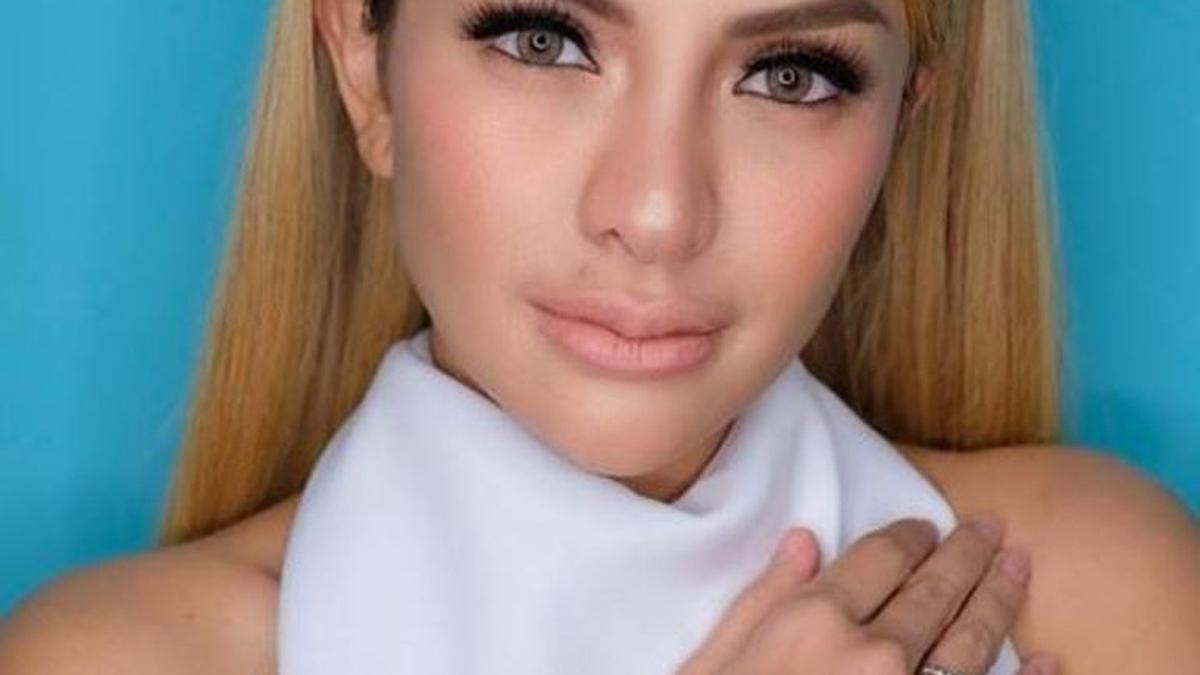 Nikita Mirzani Menangis Saat Dijemput Paksa Polisi Showbiz