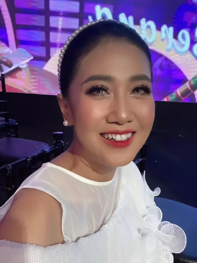 7 Potret Terbaru Erie Suzan Pedangdut Senior Yang Makin Cantik Di Usia