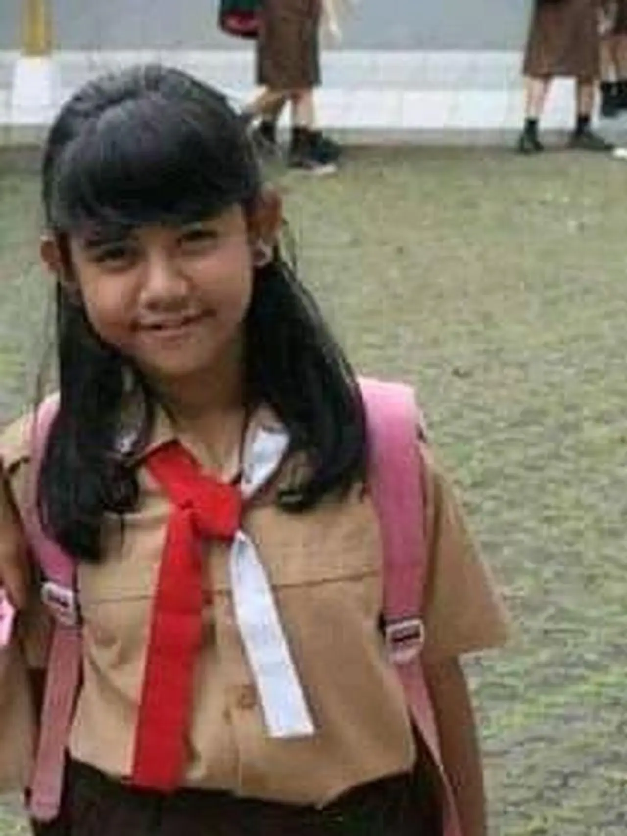 6 Foto Jadul Penyanyi Cewek Pakai Seragam Pramuka Netizen Manis