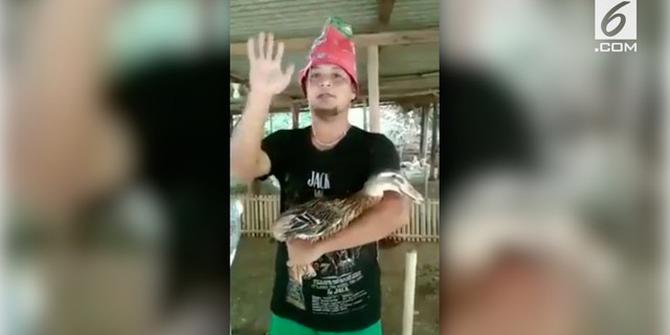 Video Bebek Dijadikan Terompet Aksi Pria Ini Dikecam Enamplus