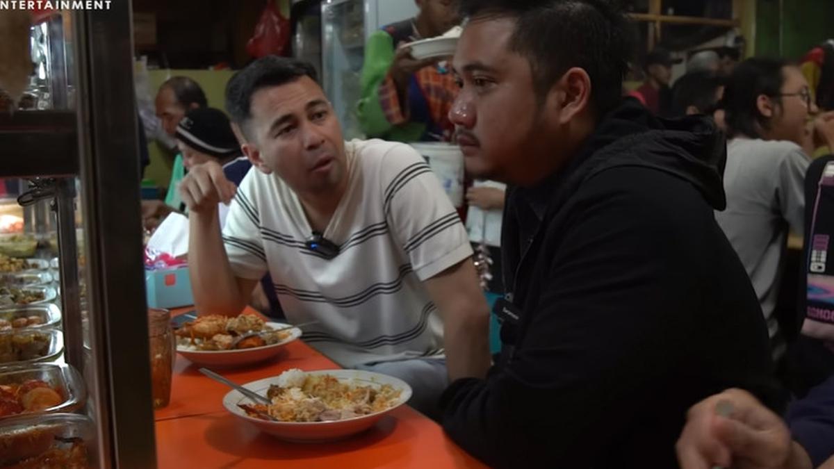 Potret Raffi Ahmad Lahap Makan Di Warteg Bayarin Semua Pengunjung