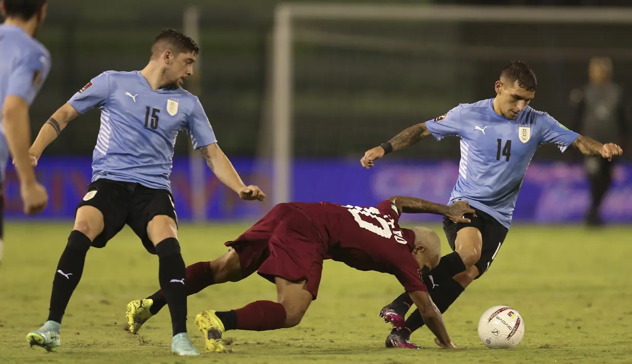 Foto Uruguay Ditahan Imbang Venezuela Dengan Skor Kacamata Foto