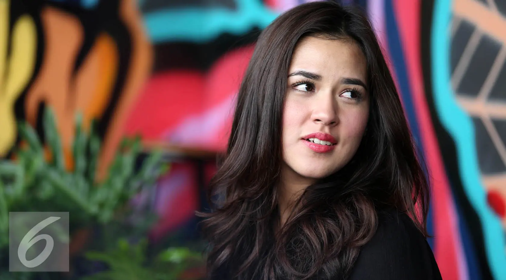 Lirik Lagu Usai Di Sini Persembahan Raisa Sebelum Menikah Showbiz