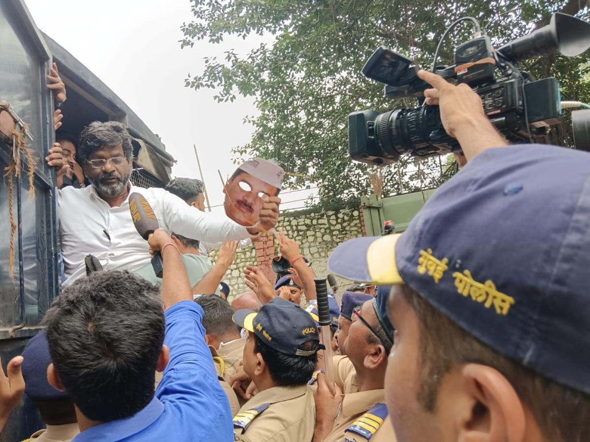 Aap Stages Protests In Mumbai Over Arrest Of Mp Sanjay Singh Police