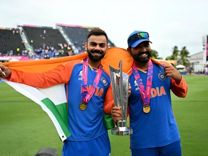 Rohit Sharma Virat Kohli Pose With National Flag After Indias