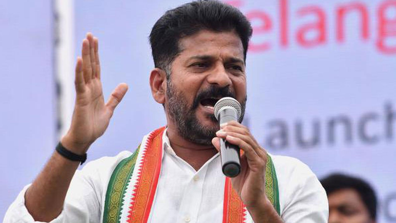 Revanth Reddy కాంగ్రెస్ అభ్యర్థి గెలిస్తేనే టీఆర్ఎస్ బీజేపీలకు భయం