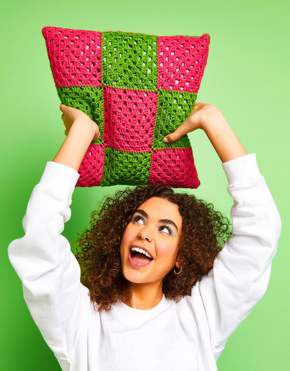 Granny Square Cushion Crochet Kit Kith And Kin Beginner Craft Set Sirdar