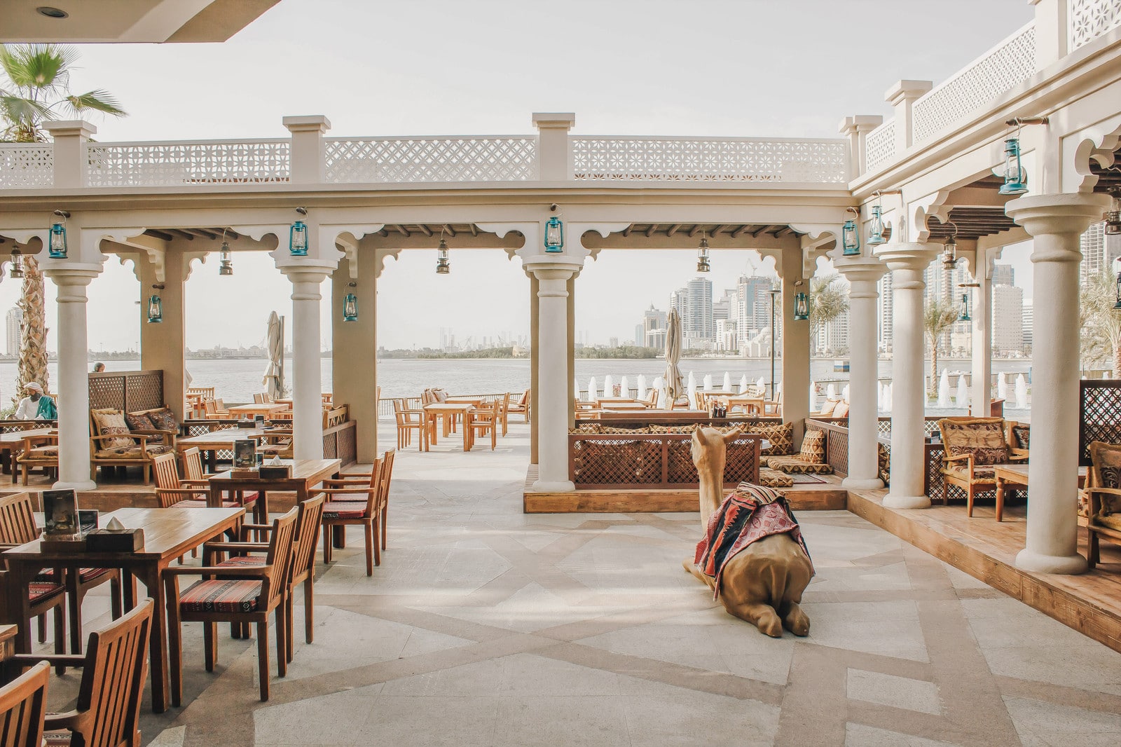 5 Must Visit Traditional Restaurants In Dubai