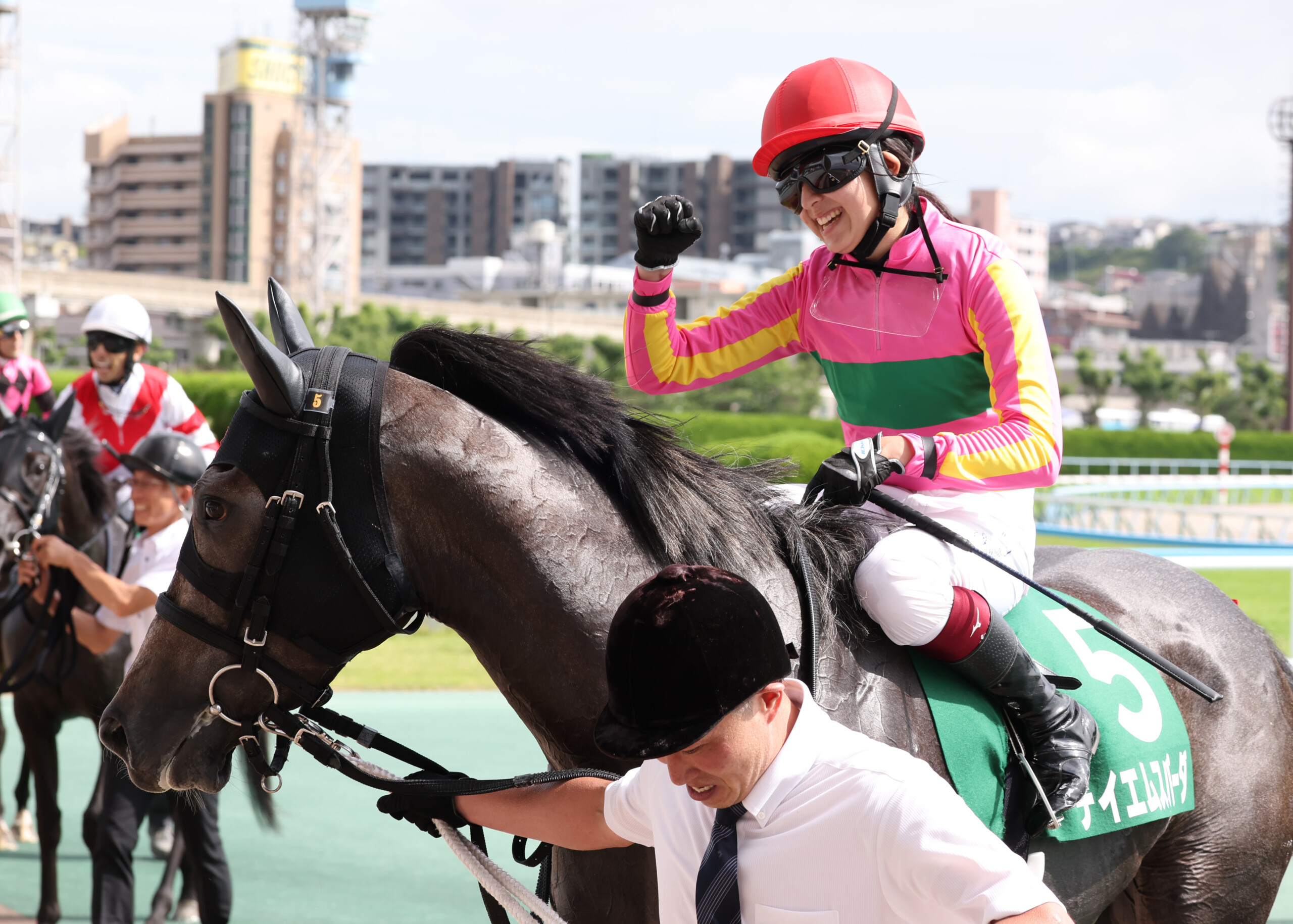 なぜ18歳の女性ジョッキー今村聖奈の重賞初騎乗初制覇の快挙が生まれたのか勝負度胸と綿密な下準備 ページ 2 本格スポーツ議論ニュース