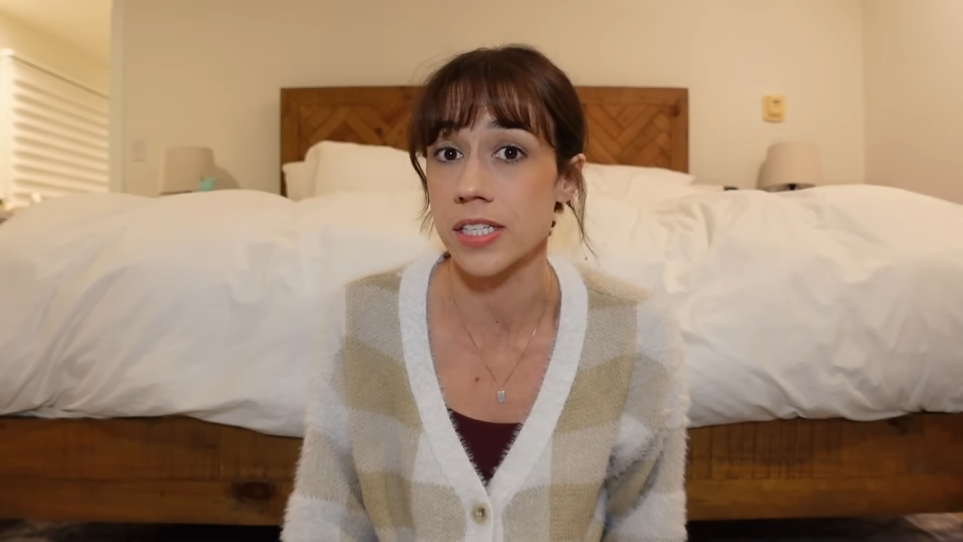 Colleen Ballinger Apologizes For Ukulele Video And Inappropriate