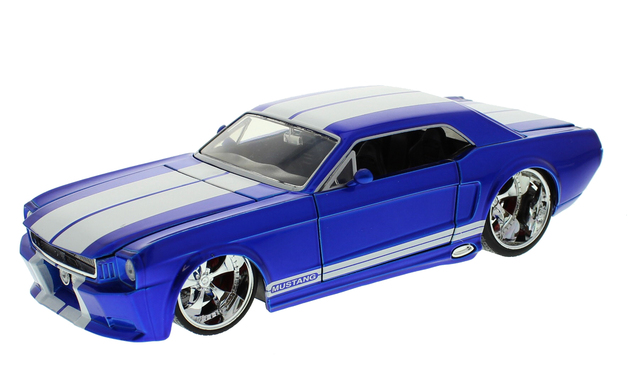 Jada Toys Big Time Muscle 124 Scale 1965 Ford Mustang Die Cast Car