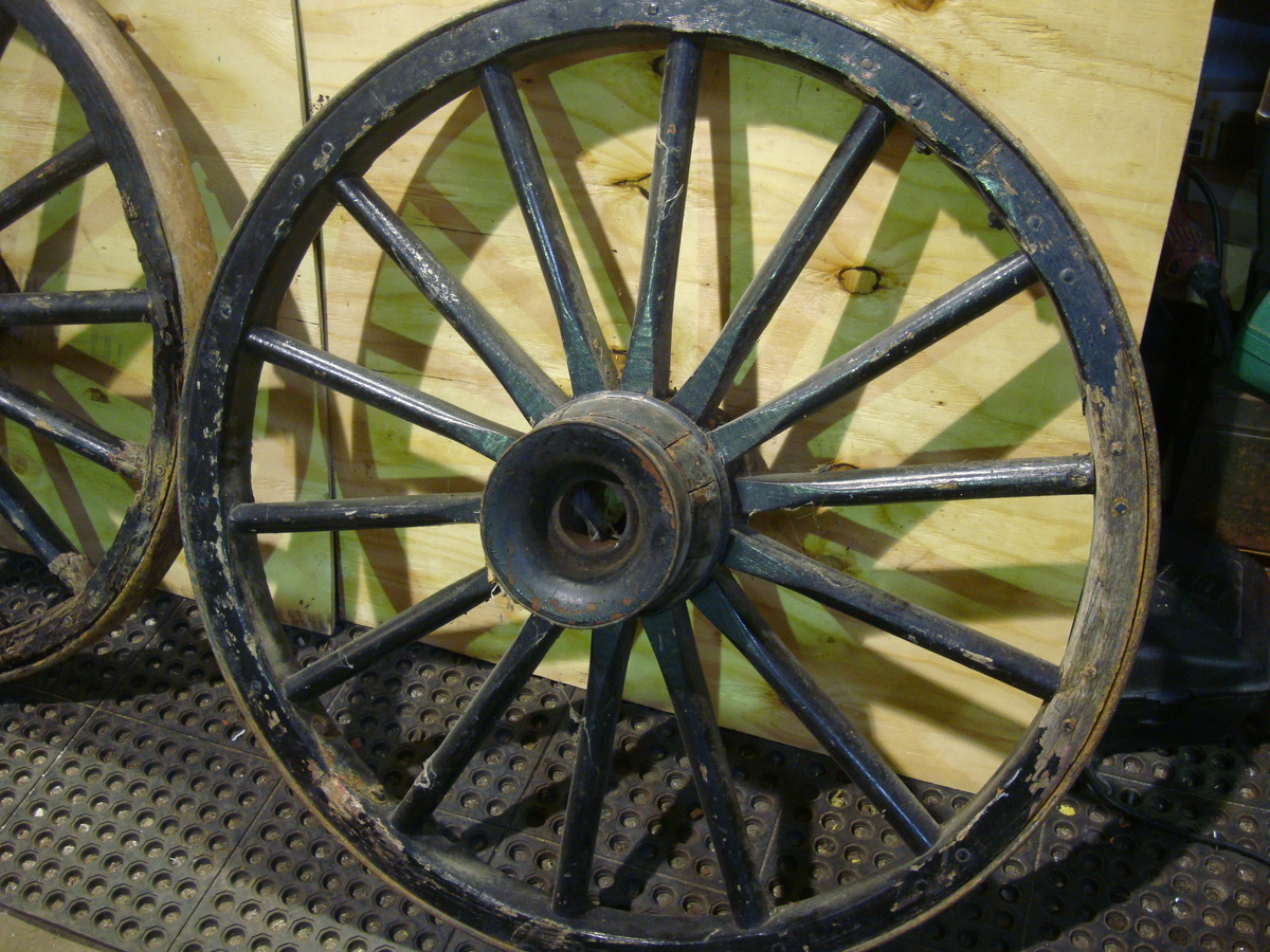 Good Condition Antique Wagon Wheels Collectors Weekly