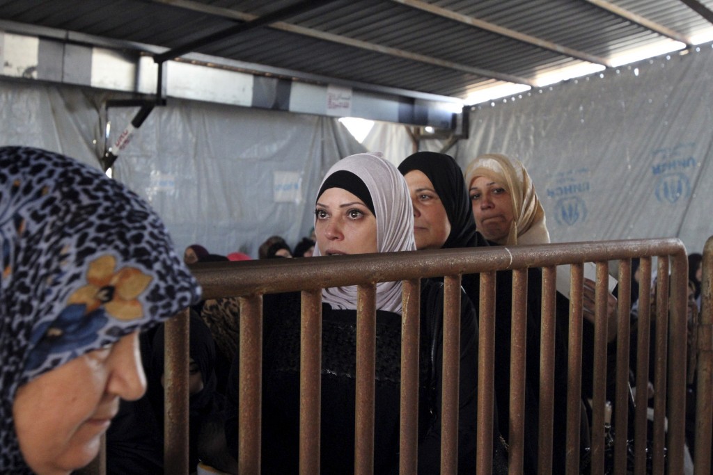 Syrian Refugees Settle En Masse In Lebanon Overwhelming Government