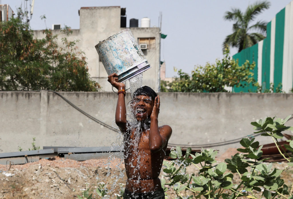 News Wrap India Faces Blackouts And Water Shortages During Extreme