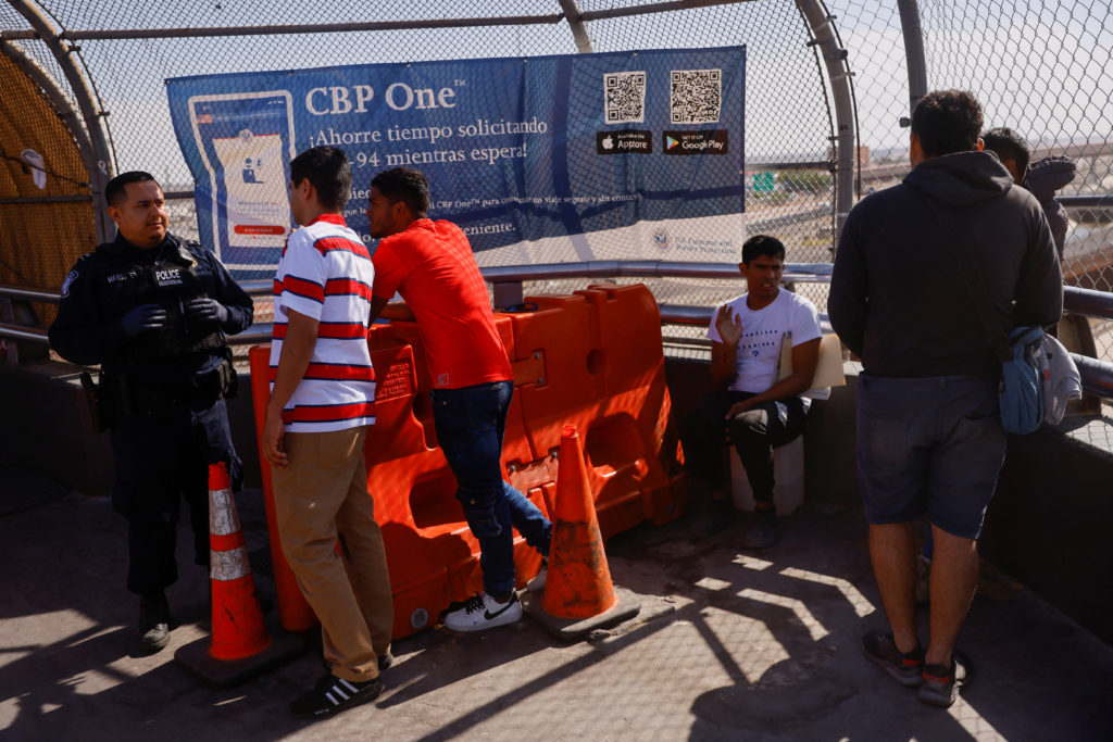 Us Mexico Border Sees Drop In Crossings After Prior Weeks Rush As