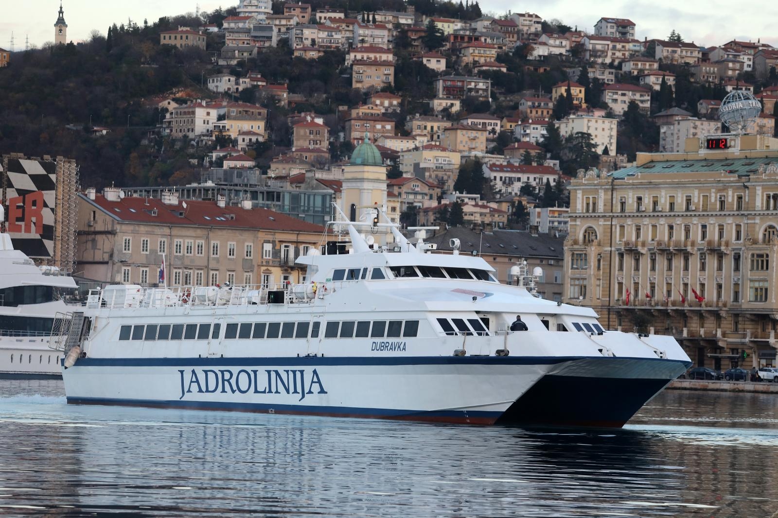 Putuj S Knjigom Na Brodovima Jadrolinije Putnicima će Se Večeras čitati