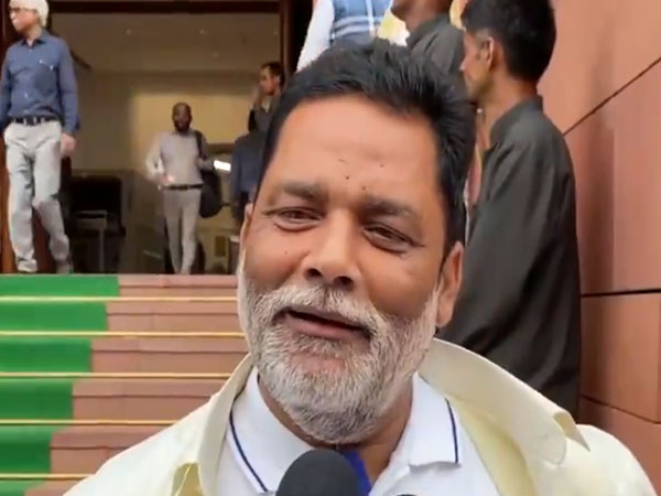 Why No Re Examination For Neet Asks Pappu Yadav Demands Special