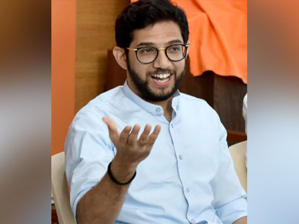 Verbal Duel Between Maha Govt Aaditya Thackeray Over Mega Projects