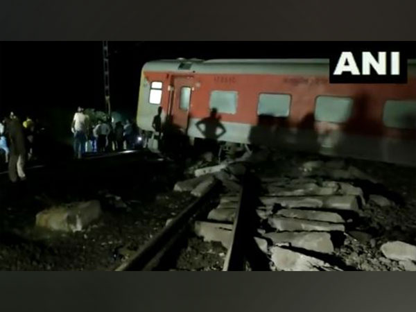 Bihar Train Accident 4 Dead Over 50 Injured After Northeast Express